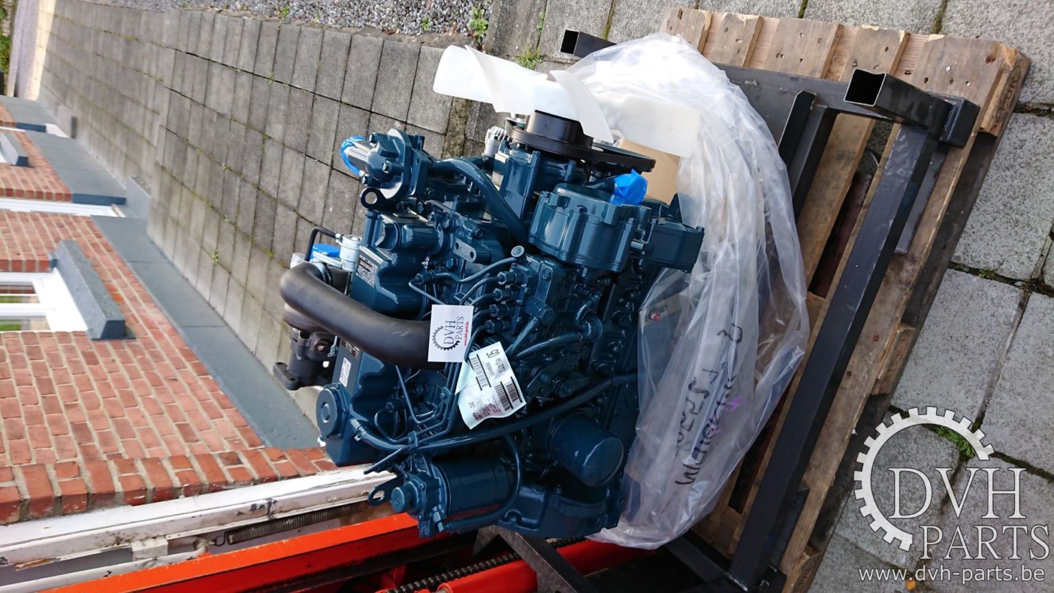 ENGINE KUBOTA V3300-T – Dvh-parts